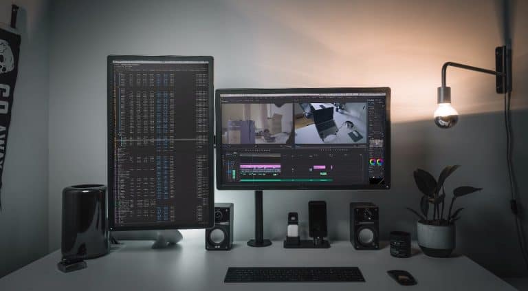 Vertical Monitor Setup - The Ideal Solution For Work - Spacehop