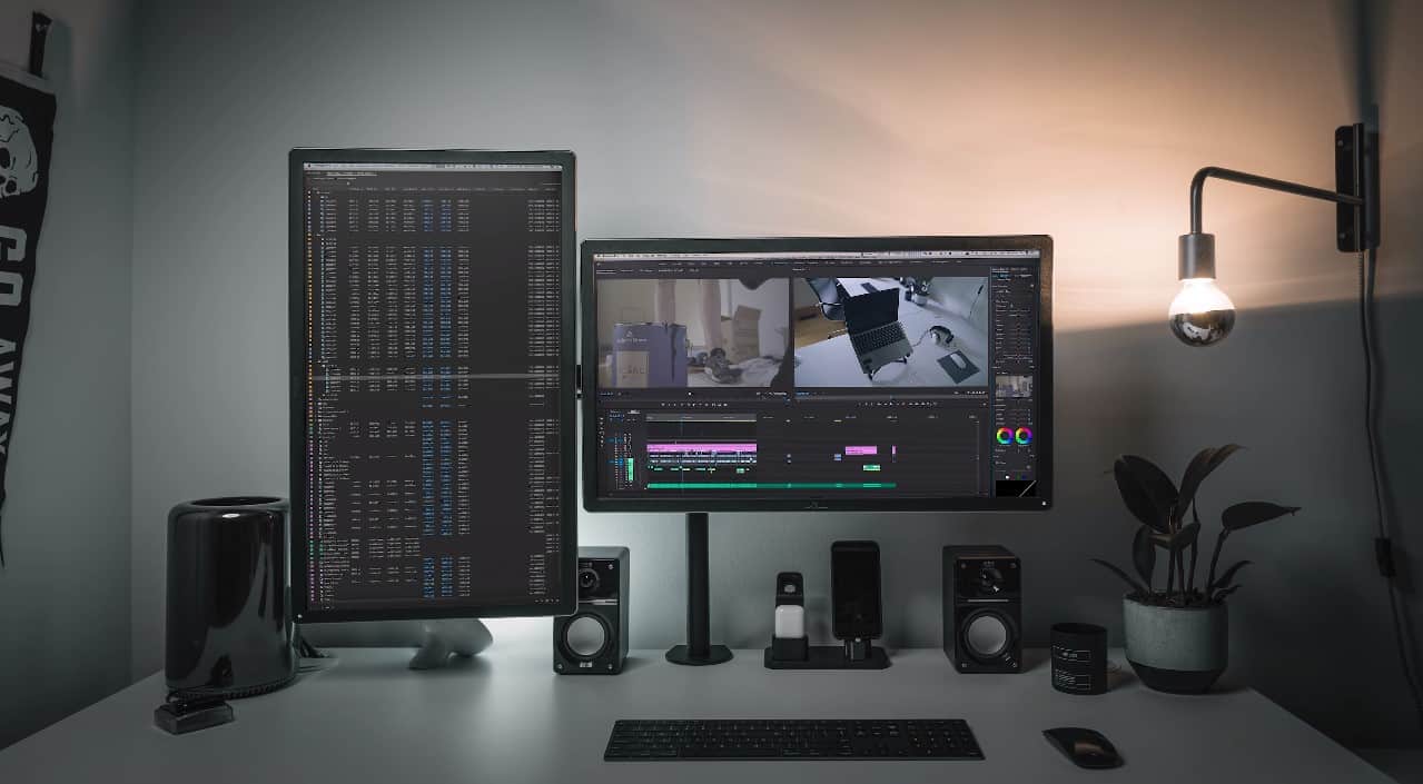 Vertical Monitor Setup - The Ideal Solution For Work - Spacehop